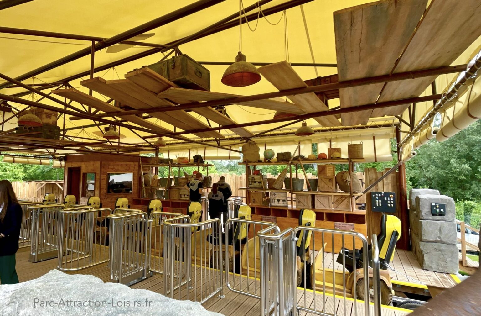 Mahuka : test du nouveau grand-huit de Walibi Rhone-Alpes (photos ...