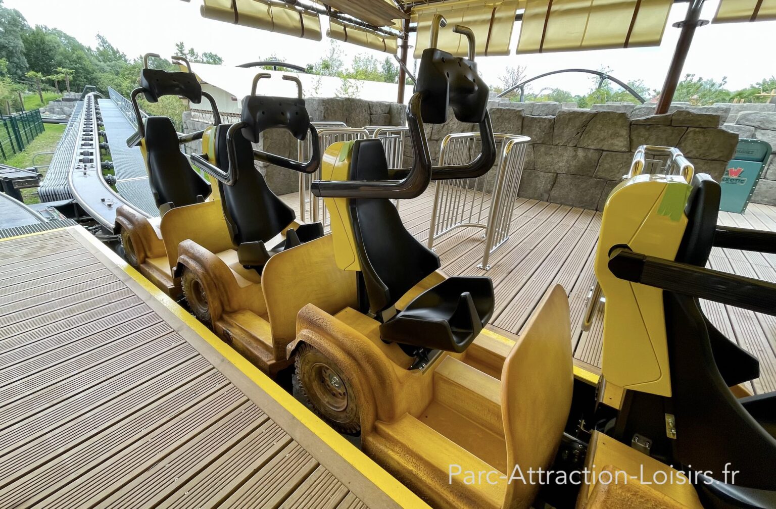 Mahuka : test du nouveau grand-huit de Walibi Rhone-Alpes (photos ...