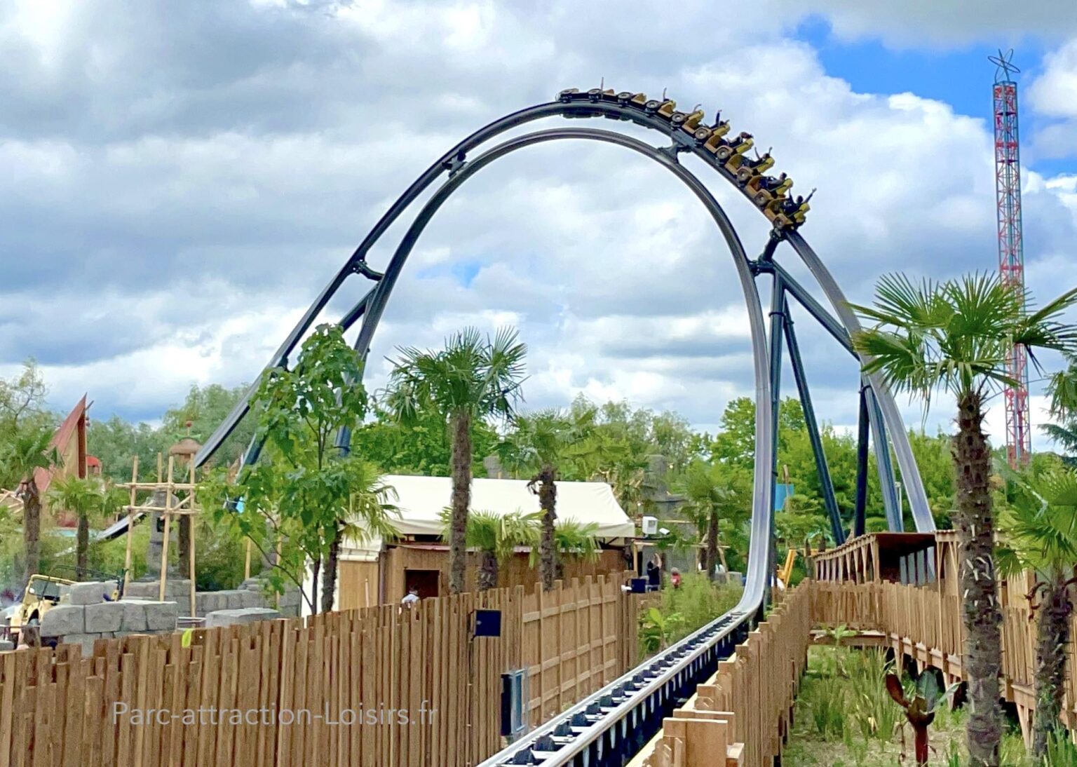Mahuka : test du nouveau grand-huit de Walibi Rhone-Alpes (photos ...